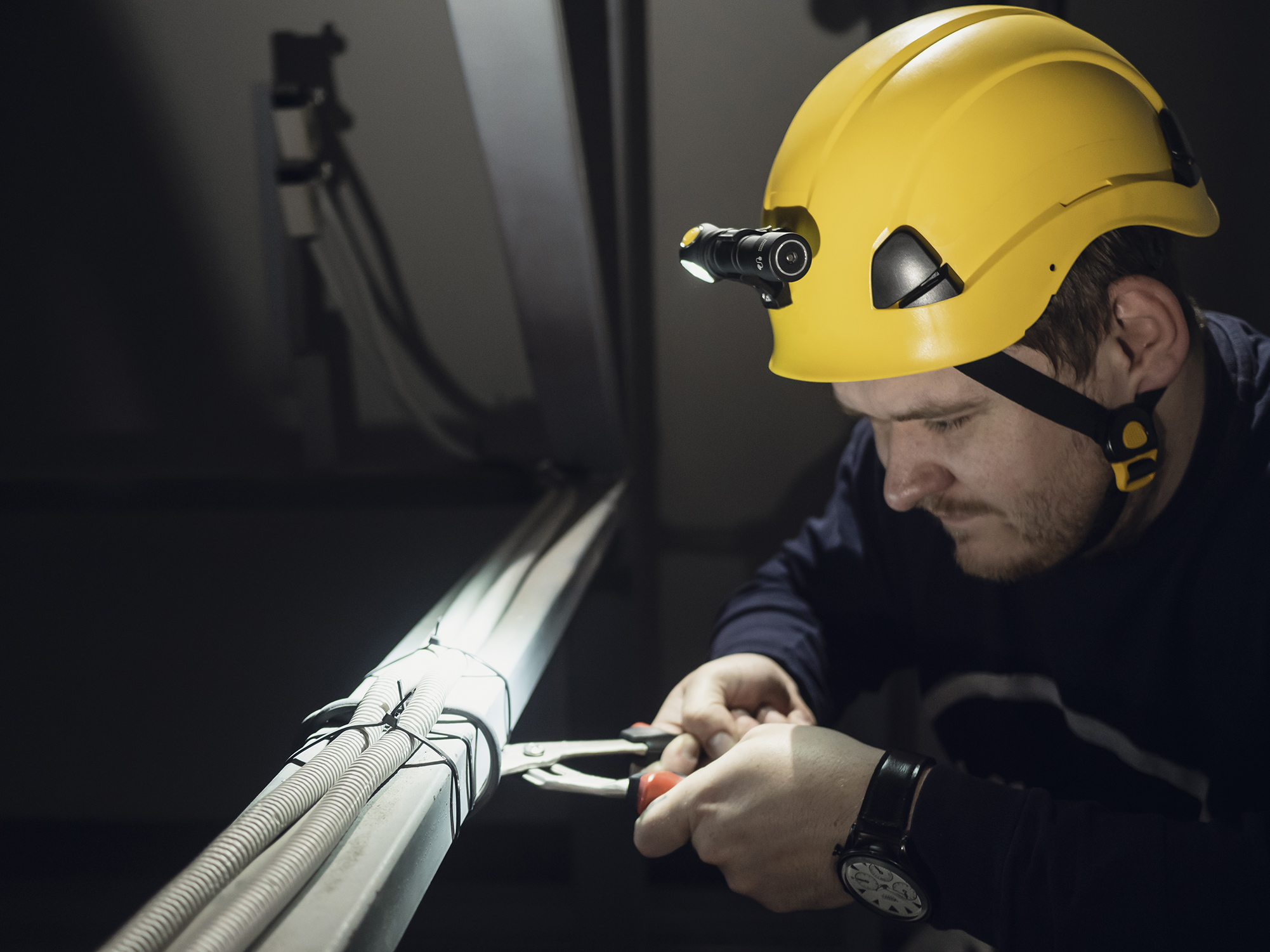 Armytek Hard Hat Mount AHM-03 | Armytek.com
